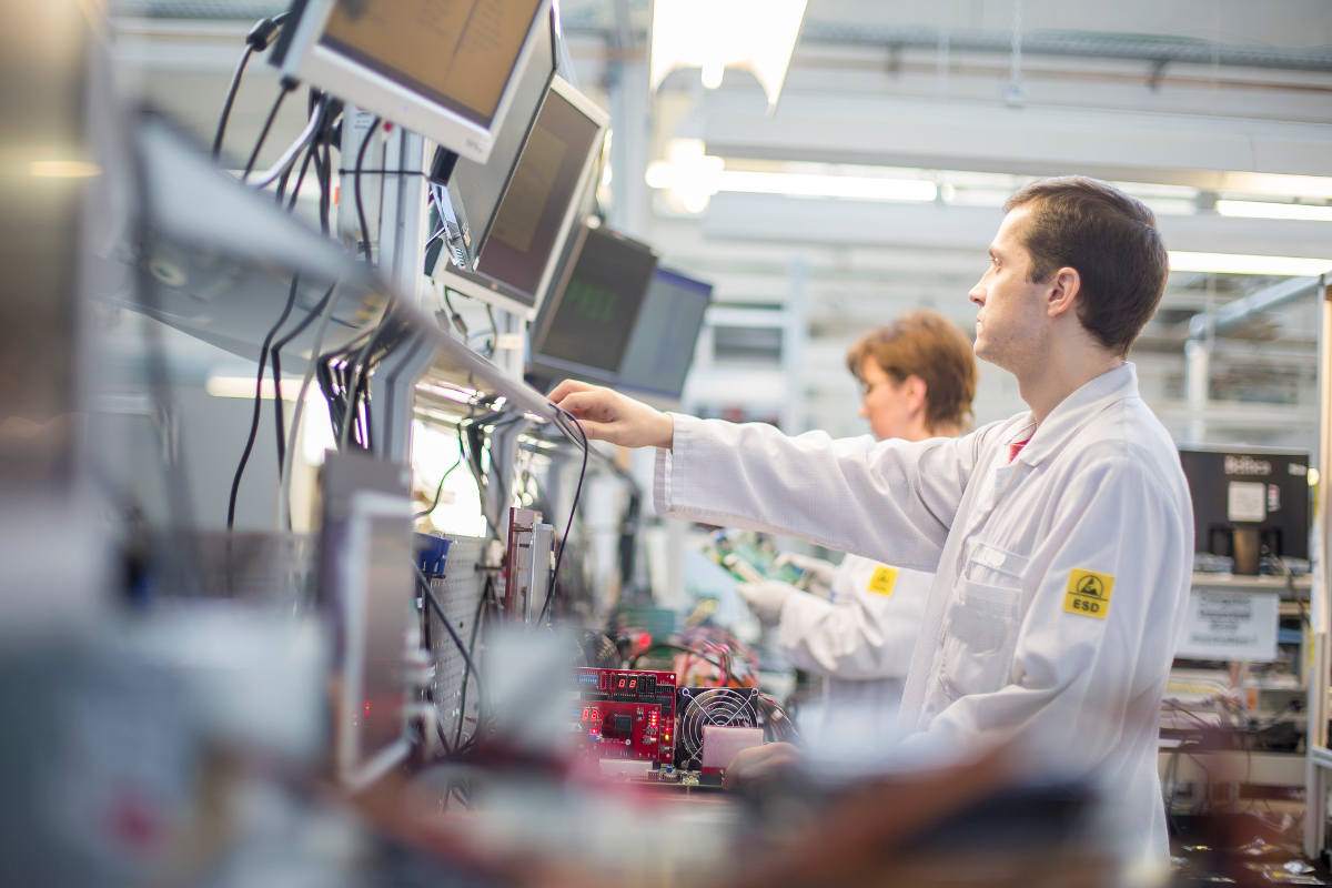 Electronics repair services - BMK